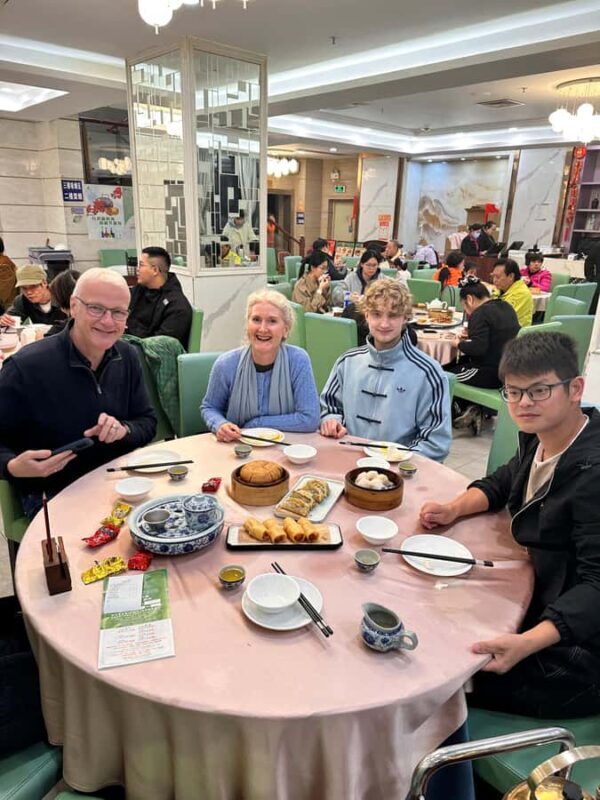 Guangzhou: Evening Food Tour with Local Guide - Key Points