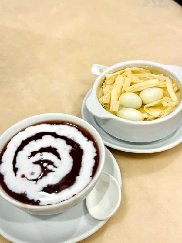 Guangzhou Street Bites: Tangshui, Dim Sum, and Desserts - A Closer Look at the Tour Experience