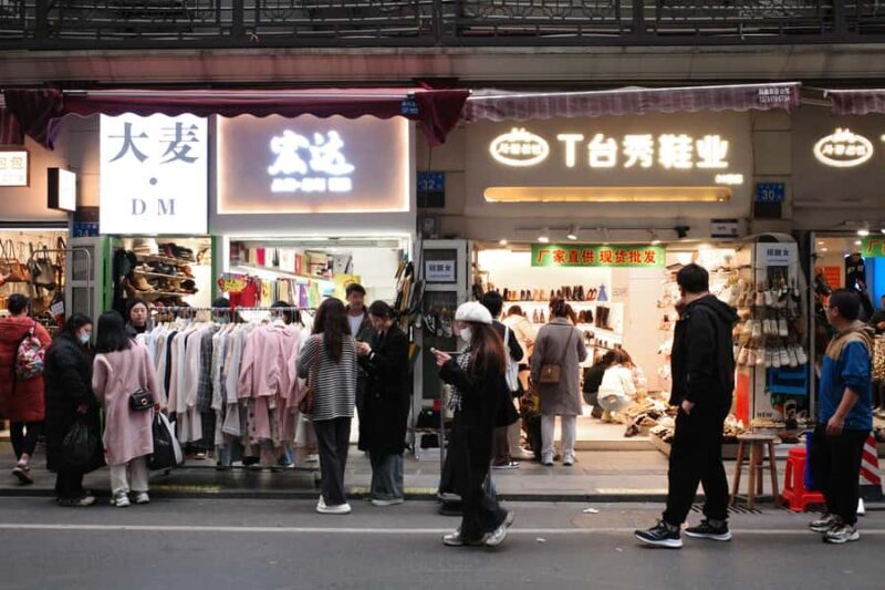 Guangzhou's Commerce & Culture: Local Market Immersion Tour - Exploring Guangzhou’s Market Scene