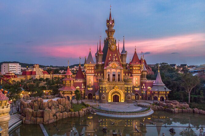 Guaranteed Departures: Wild & Wonderful! VinWonders & Safari Park - Who Will Enjoy This Tour?