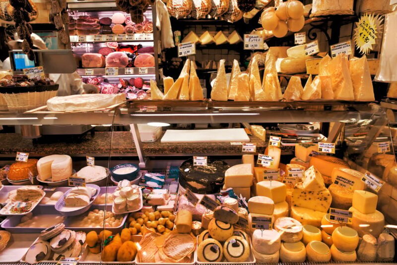 Gubbio: Market Tour and Meal at a Local's Home - A Deep Dive into the Experience