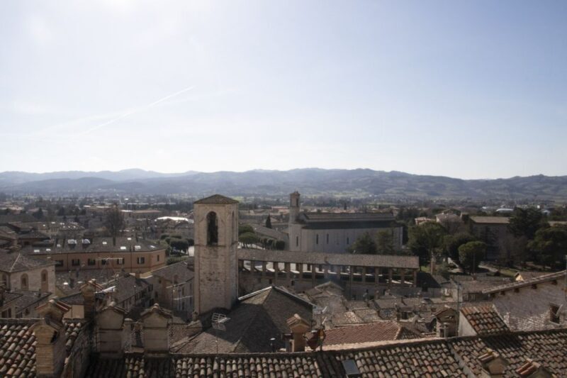Gubbio: Old Town Guided Walking Tour with Piazza Grande - Practical Tips for Participants