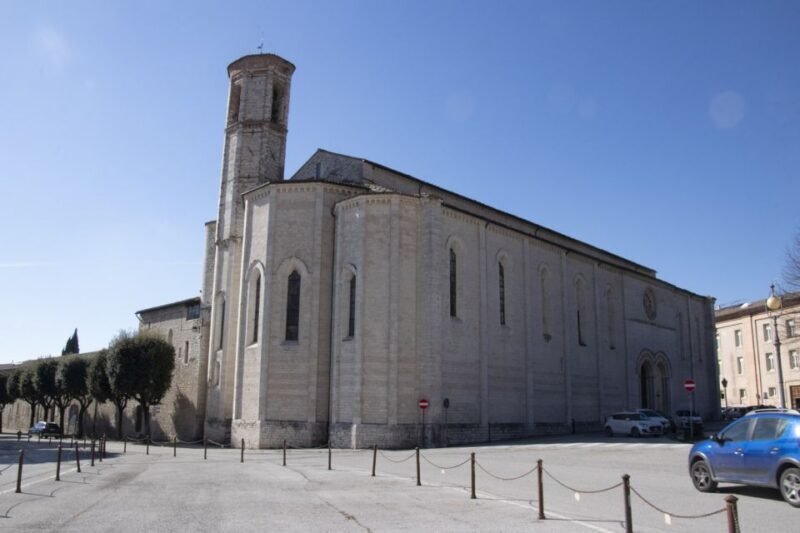 Gubbio: Old Town Guided Walking Tour with Piazza Grande - What Critics Say