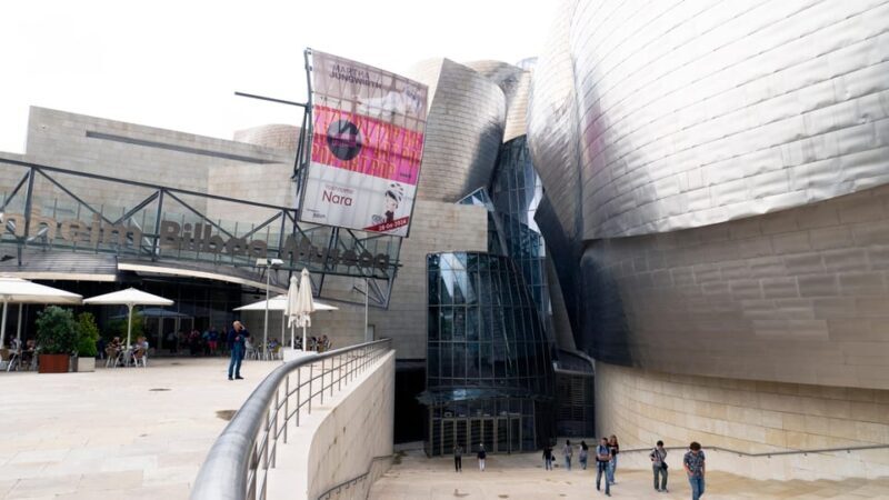 Guggenheim: Art explained by artists - FAQ