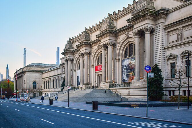 Guided Admission to Modern Art and Metropolitan Museums in NYC - Exploring the Metropolitan Museum of Art (The Met)