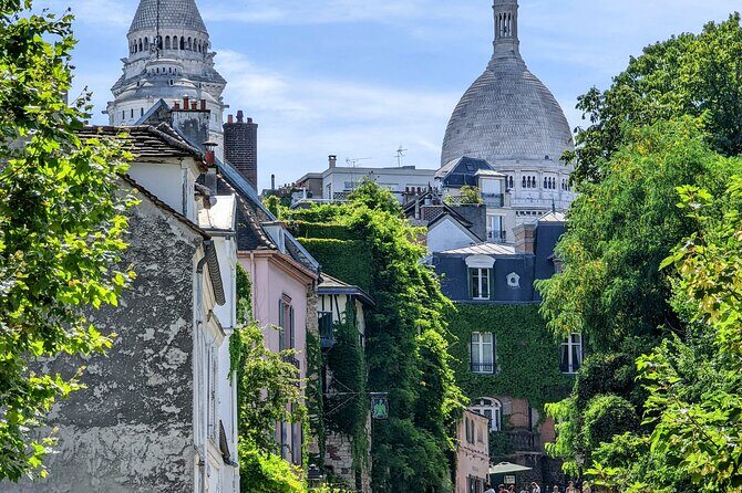 Guided and Private Tour of 3 hours through Paris aboard a Citroën 2cv - The Value of This Tour