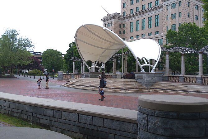 Guided Asheville E-bike Tour of River Arts, Mountains and Murals - Who Should Consider This Tour?