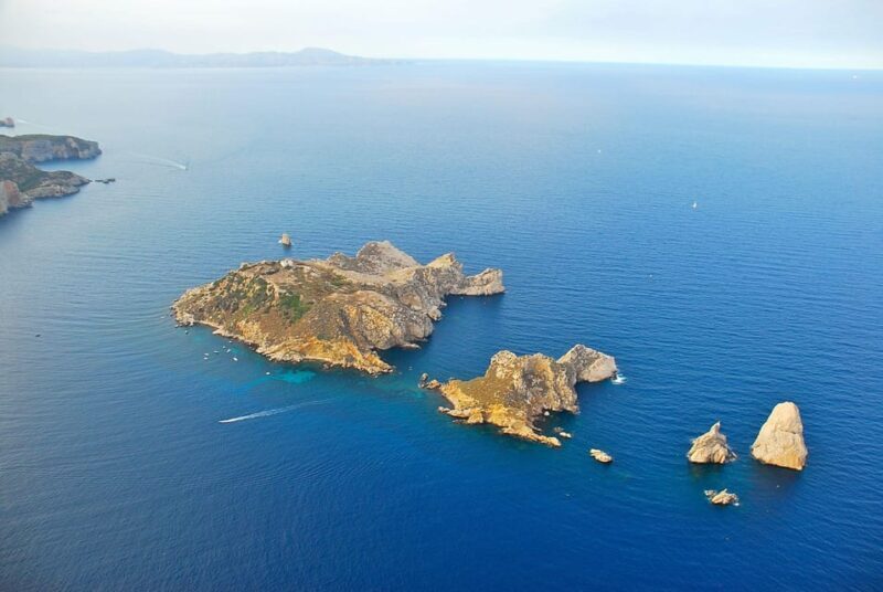Guided Boat Tour to Medes Islands & Roca Foradada with Swim - Practical Details & Tips