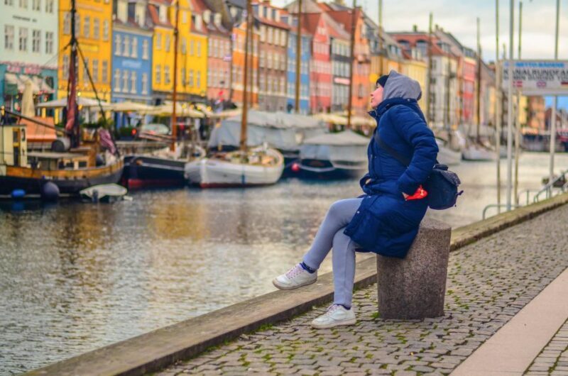 Guided Car Tour of Copenhagen City Center, Nyhavn, Palaces - Key Points