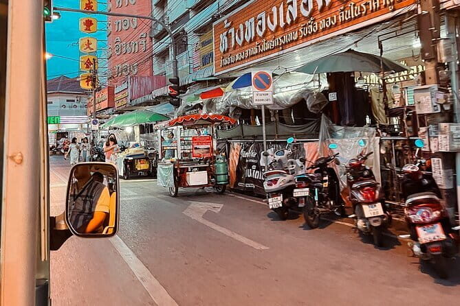 Guided Chiang Mai City Night Tour by EV Tram - Who Should Consider This Tour?