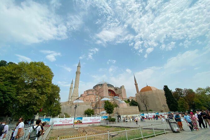 Guided Exclusive Half D.Tour: Blue Mosque, Hagia Sophia, Basilica - An In-Depth Look at the Tour Itinerary