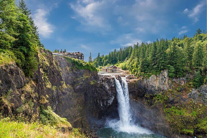 Guided forest hike to Seattle waterfalls incl. Snoqualmie Falls - Key Points