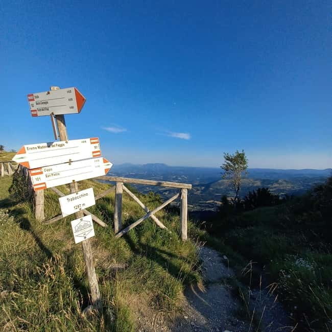 Guided hike on Mount Carpegna - Key Points