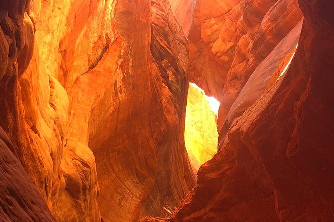 Guided Hike through Peek-a-Boo Slot Canyon (Small Group) - Who Will Love This Tour?