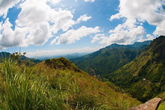 Guided Hike to Little Adams Peak and Nine Arch Bridge - Exploring the Journey: What to Expect from the Tour