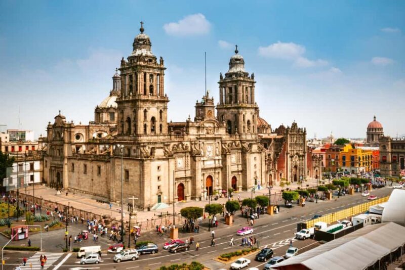 Guided Historic Downtown Private Walking Tour in Mexico City - Authentic Experiences and Authenticity