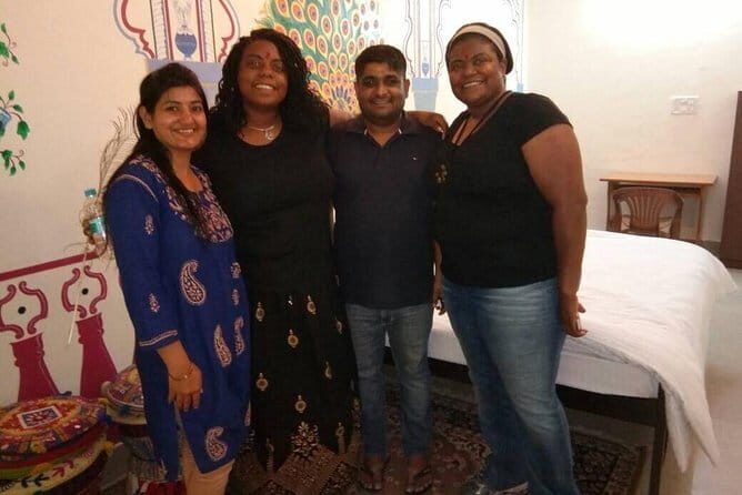 Guided Jaipur City Tour With Optional Family Dinner - First Impressions and Overall Value