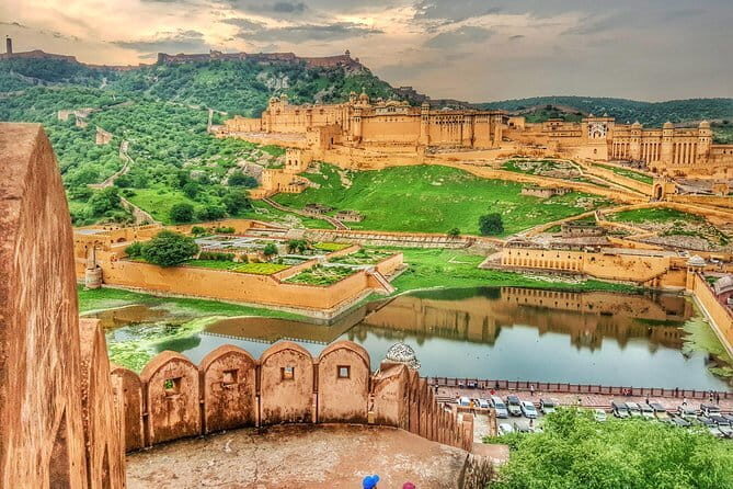 Guided Jaipur City Tour With Optional Family Dinner - Who Should Consider This Tour?