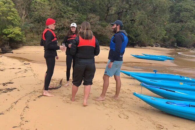Guided Kayak Tour of Manly Cove Beaches - A Closer Look at the Tour Experience