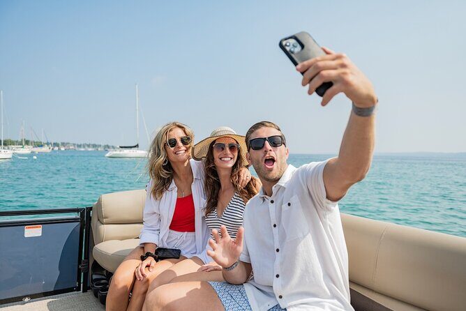 Guided Private Pontoon Charter (4 yrs & up) - The Experience of the Captains