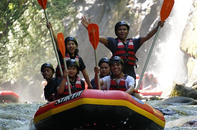 Guided Private Ubud White Water Rafting - FAQs