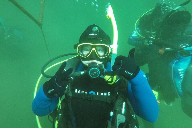 Guided SCUBA Shore dive for Certified Divers 2 states in one - Why This Experience Stands Out