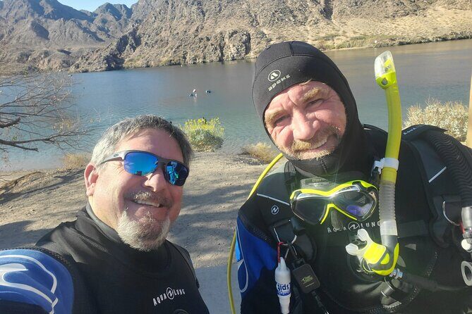 Guided SCUBA Shore dive for Certified Divers 2 states in one - The Worth of the Price
