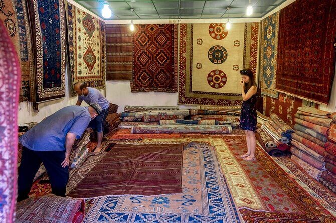 Guided Shopping Tour In Mumbai - FAQ