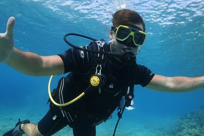 Guided Shore Dive for Certified Divers with Scubaçao (1 tank) - FAQs