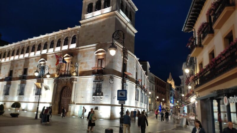 Guided tour around León - Real Traveler Feedback and What It Tells Us