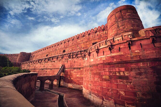 Guided Tour for Taj Mahal and Agra Fort - FAQ