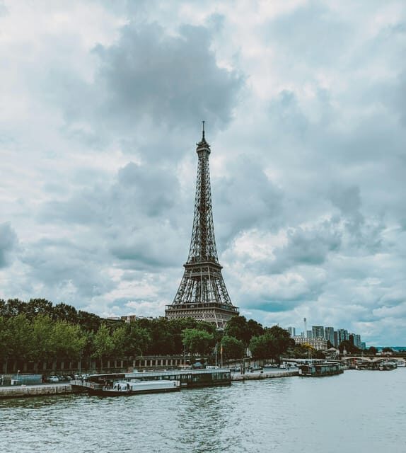 Guided tour in Paris in a vintage car Arabic English speaker - What’s So Special About This Tour?