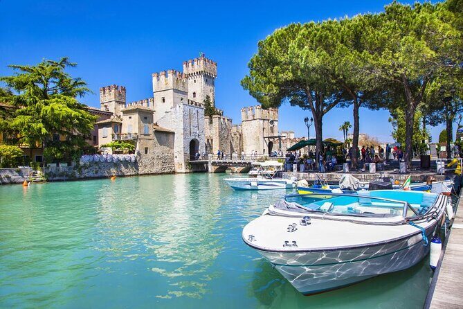 Guided tour in Sirmione with motorboat tour - Exploring Sirmione with a Guided Tour and Motorboat Excursion: An In-Depth Review