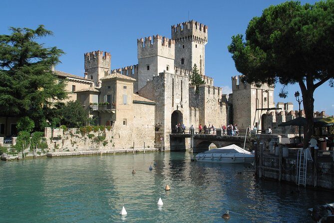 Guided tour in Sirmione with motorboat tour - Authentic Experiences and Feedback