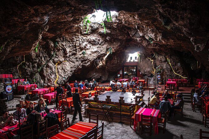 Guided tour in Teotihuacan + breakfast in Cueva + Transportation CDMX - An In-Depth Look at the Experience