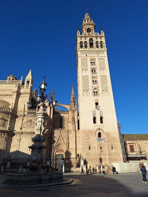 Guided tour in the Cathedral of Seville - Key Points
