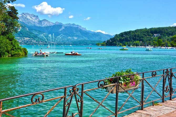 Guided tour of Annecy + Fondue cruise on the lake from Lyon - Practical Considerations