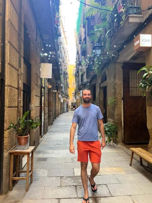 Guided tour of Barcelona in French (Old Town & Instagram spots) - FAQ
