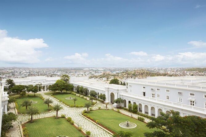 Guided Tour Of Falaknuma Palace, Hyderabad With Lunch - Key Points
