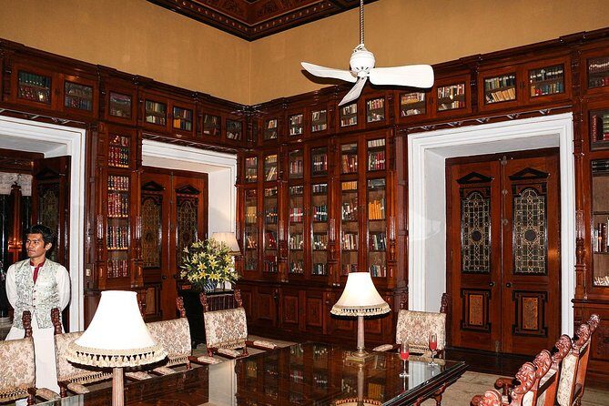 Guided Tour Of Falaknuma Palace, Hyderabad With Lunch - FAQ