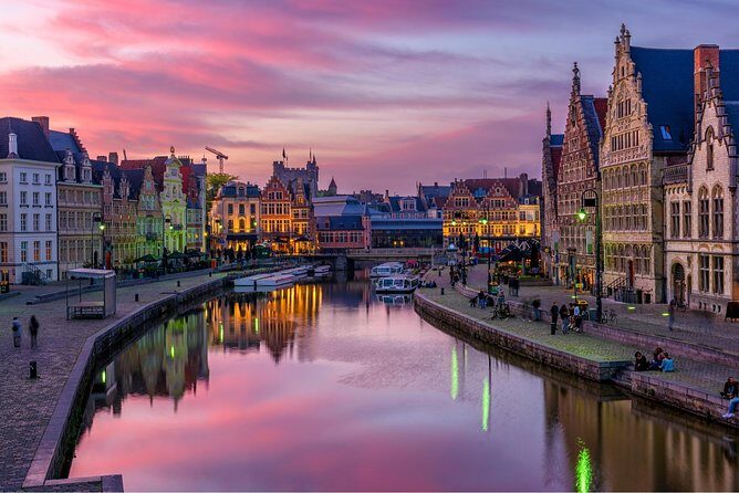 Guided tour of Ghent - The Water Experience: A Scenic Canal Ride