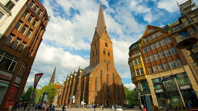 Guided tour of Hamburg - A Walk Through Hamburg’s Historic Heart and Vibrant Harborside