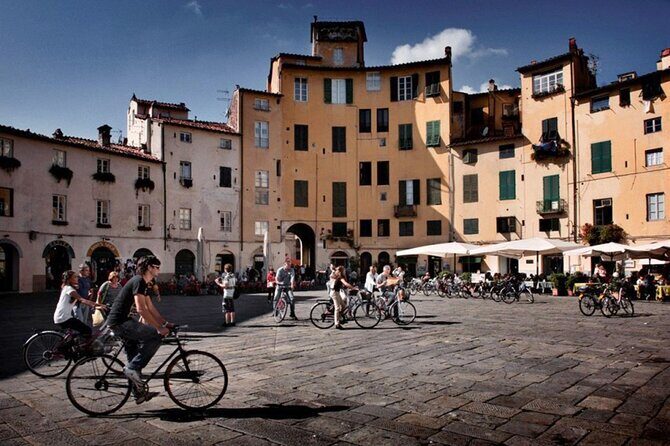 Guided Tour of Lucca by E-bike or City bike - Exploring Lucca by Bike: What’s Included and What’s Not