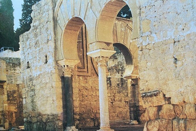 Guided tour of Medina Azahara in Spanish without Bus. Official Guides - Itinerary Breakdown: What to Expect