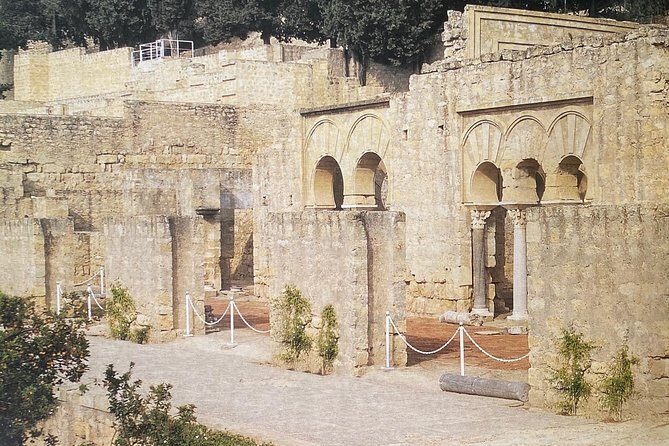 Guided tour of Medina Azahara in Spanish without Bus. Official Guides - The Value of the Tour