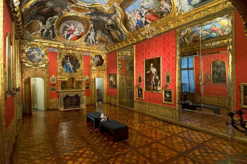 Guided tour of Palazzo Madama with small groups - Key Points