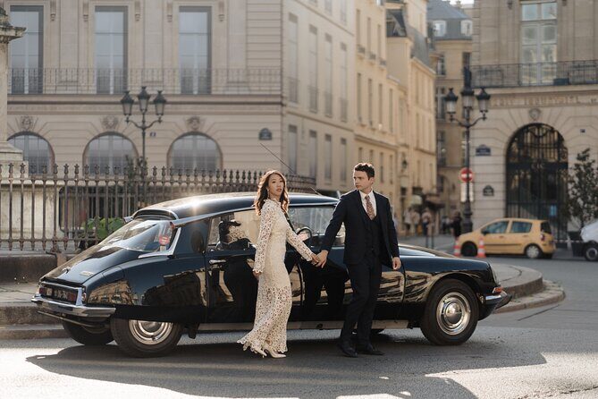 Guided tour of Paris in Citroën Traction Avant or DS 21 - Pricing and Value