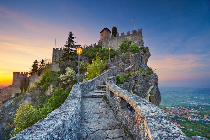 Guided Tour of San Marino at Sunset with aperitif included - FAQs About the Sunset Tour of San Marino
