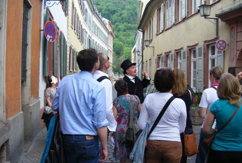 Guided Tour of Student Rabble, Whore Pack and the French War - Analyzing Value: Price and Experience