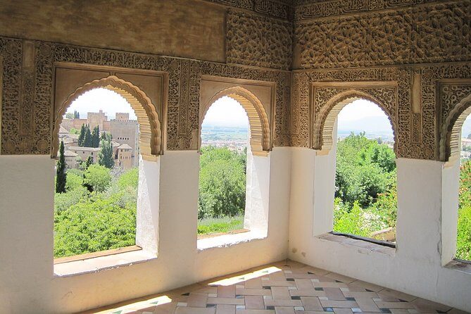 Guided tour of the Alhambra: Generalife and its gardens - Who Is This Tour Best For?